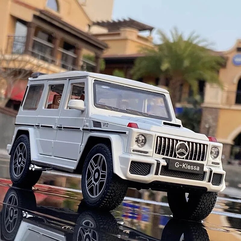 Машинка металлическая инерционная Гелик "Мерседес Гелендваген Brabus G65", масштаб 1:24