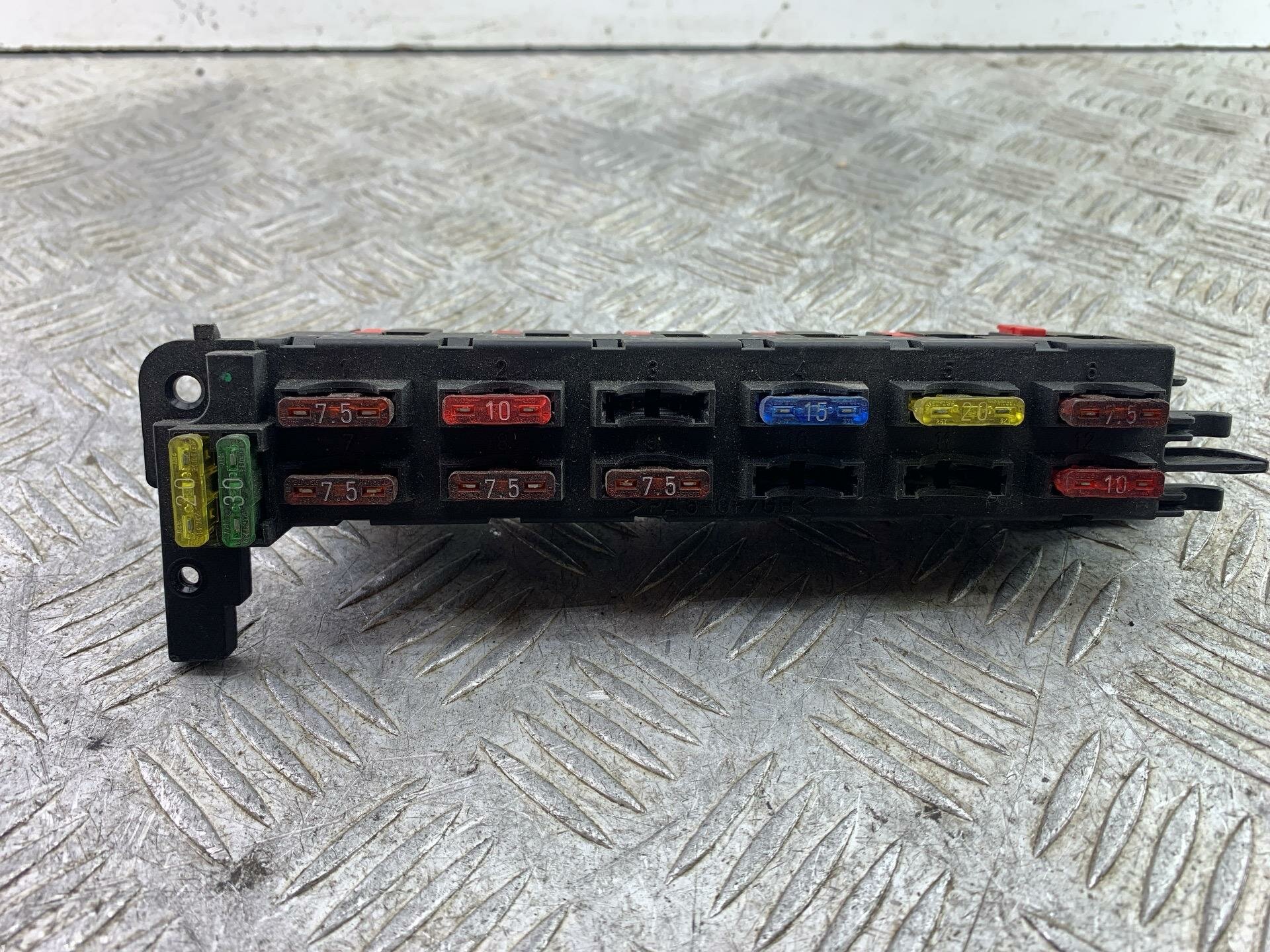 Блок предохранителей Mercedes-Benz C W202 1997 2025450801