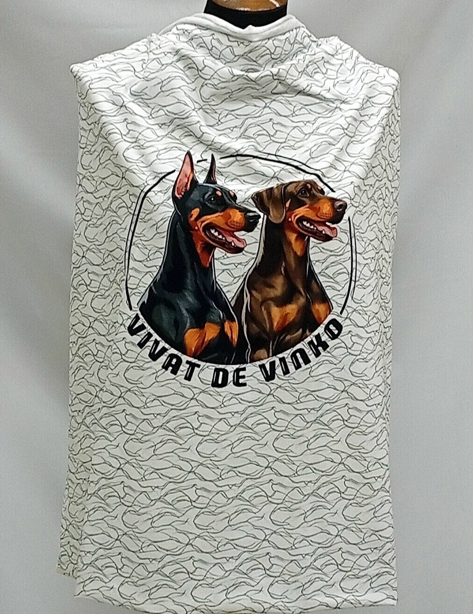 Трикотаж кулирка с лайкрой купон "Доберман на белом", ткань для шитья, высота купона 76 см, ширина 180 см