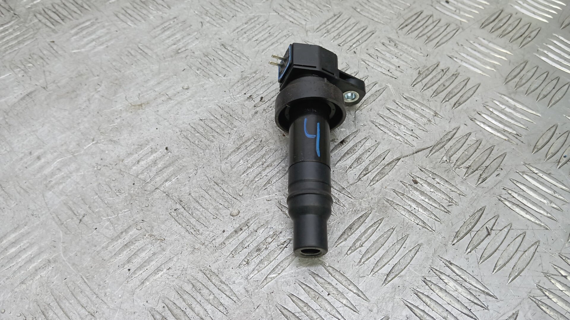 Катушка зажигания бензиновая KIA VENGA 1, Номер 27301-2B010, 273002B010