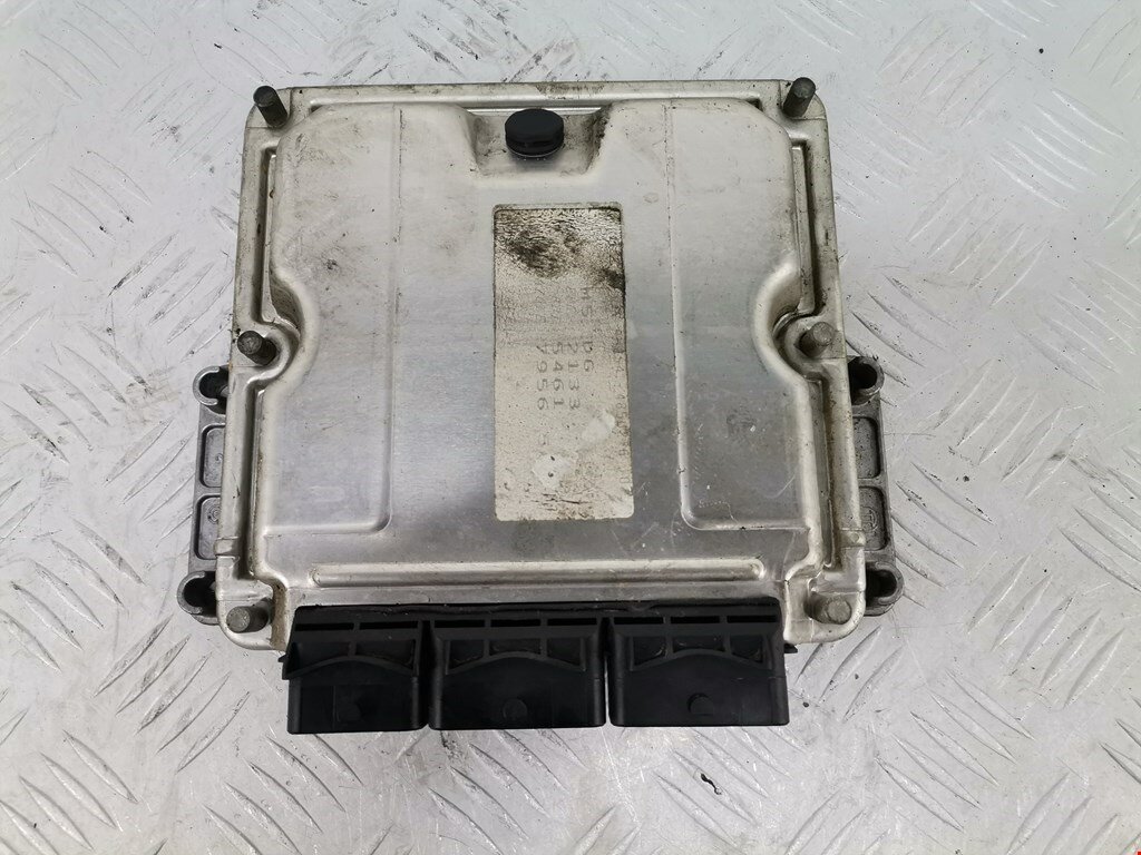 Блок управления двигателем Renault Scenic 1 8200222133 арт. 1622524