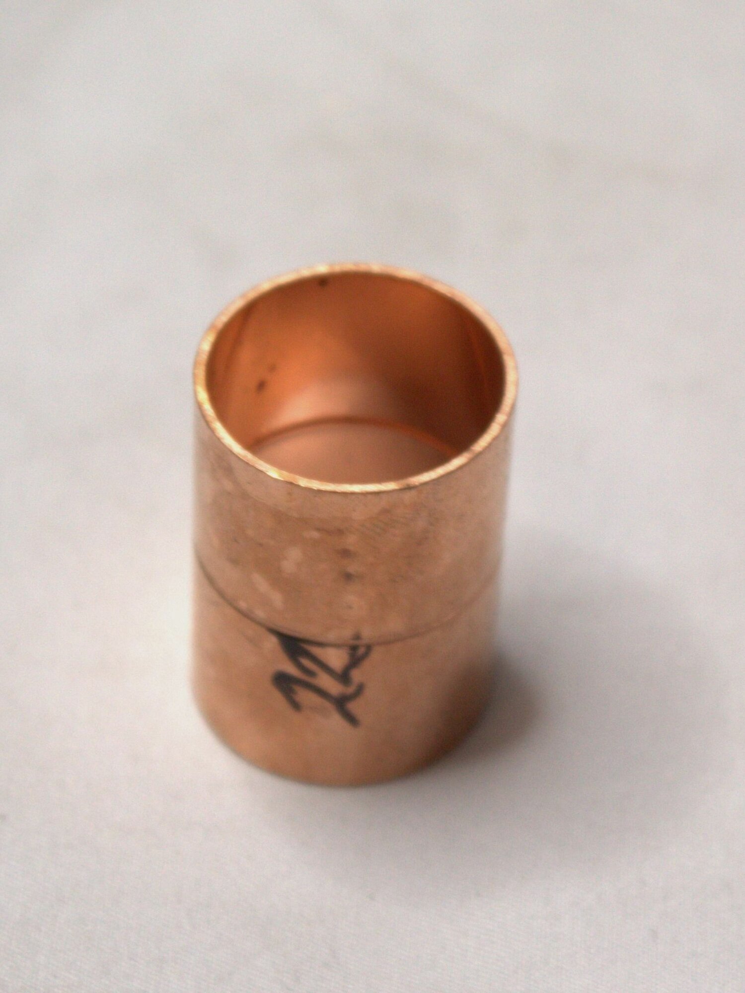 Муфта медная двухраструбная переходная 22 х 22