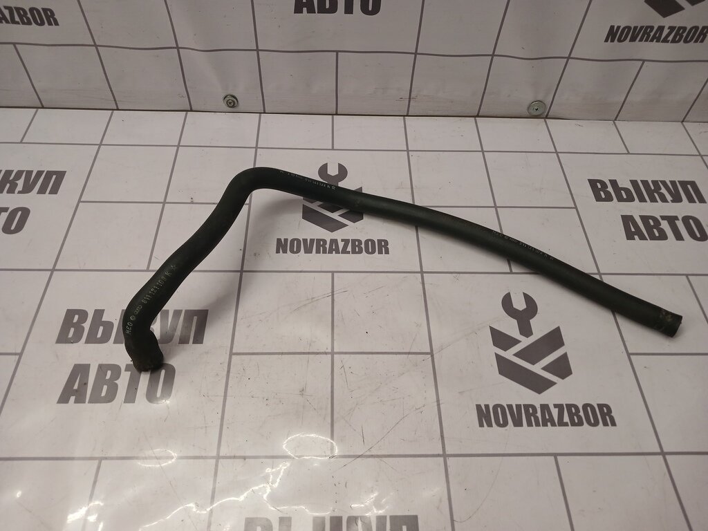 Патрубок радиатора Audi 80 90 B3 86-91