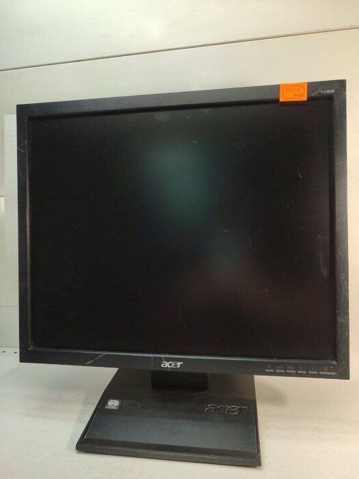 Монитор ЖК уцененный 19" 5:4 Acer v193 b черный VGA