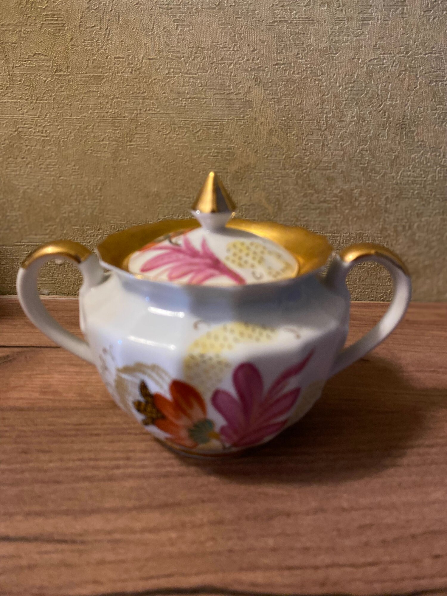 Сахарница из сервиза пурпурный цветок Вербилки 1970е знак качества