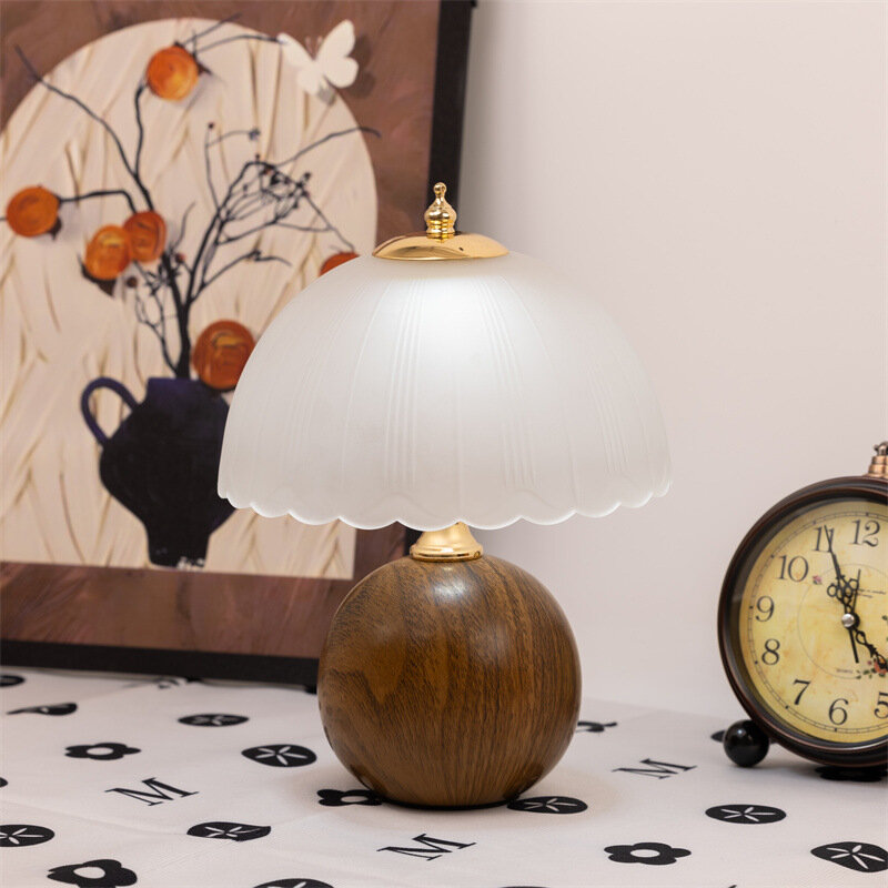 Французская ретро-средневековая настольная лампа, прикроватная лампа в главной спальне