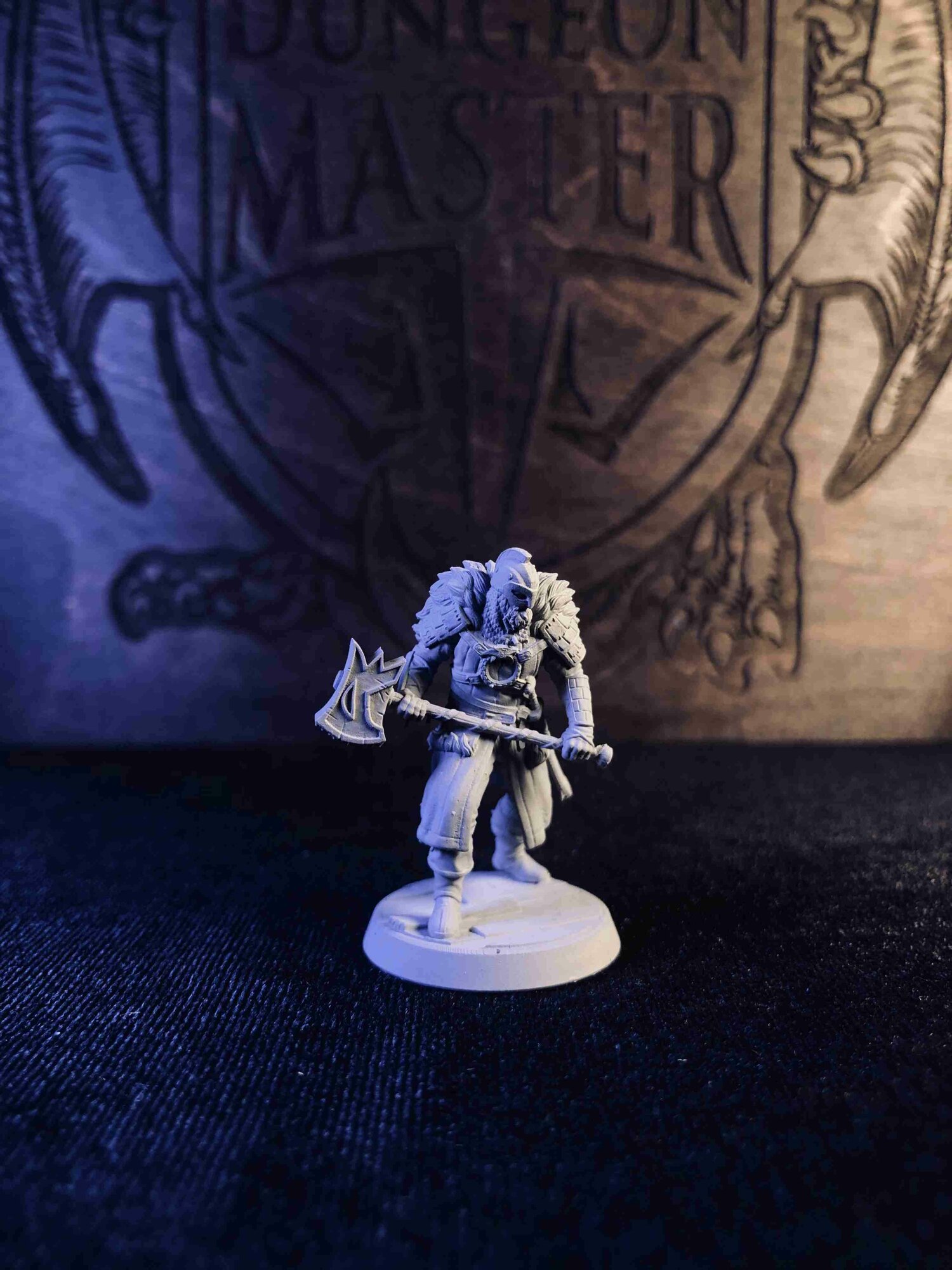 Воин севера, варвар с молотом, викинги - Миниатюра для настольных игр DnD, ДнД, Dungeons & Dragons, Pathfinder.