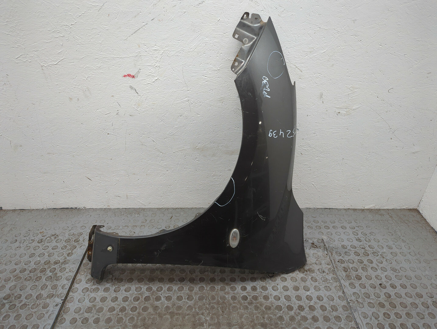 Крыло левое переднее Mazda 3 (BL) Б/У