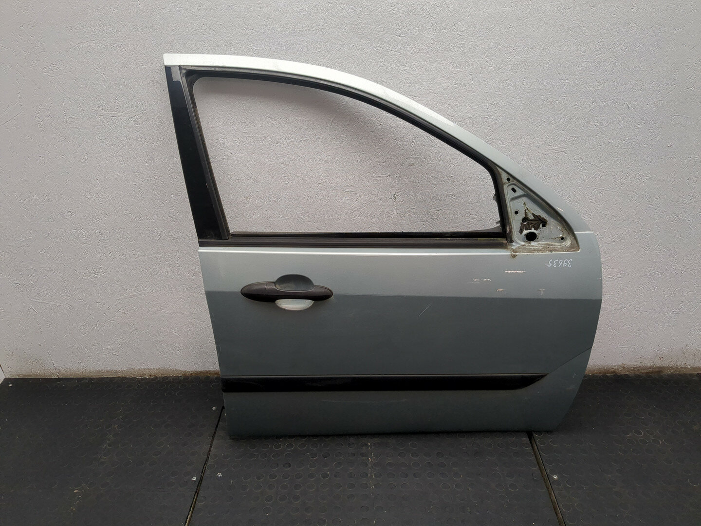 Дверь боковая (легковая) правая передняя Ford Focus 1 Б/У