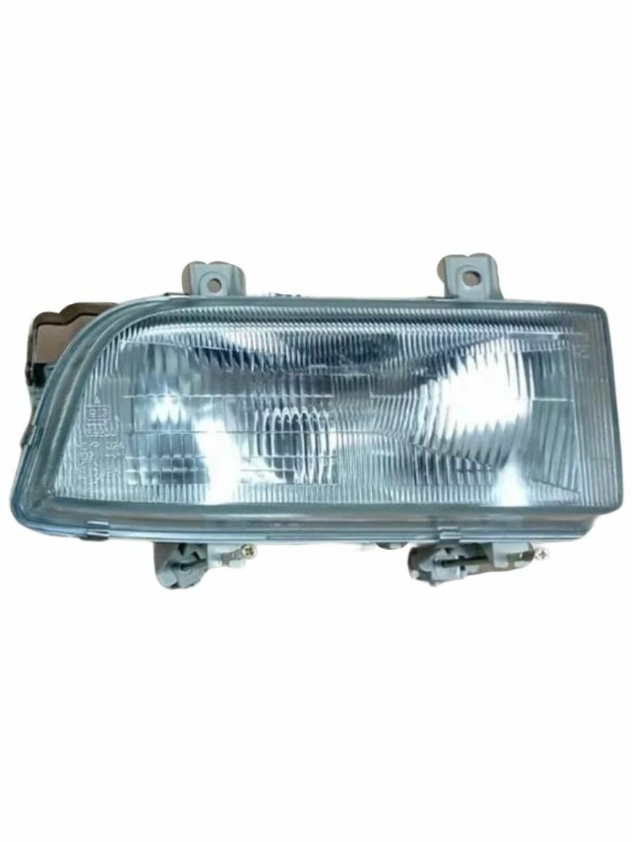 Фара передняя левая (узкая) Hyundai HD120 (до 2012г) 921016A002