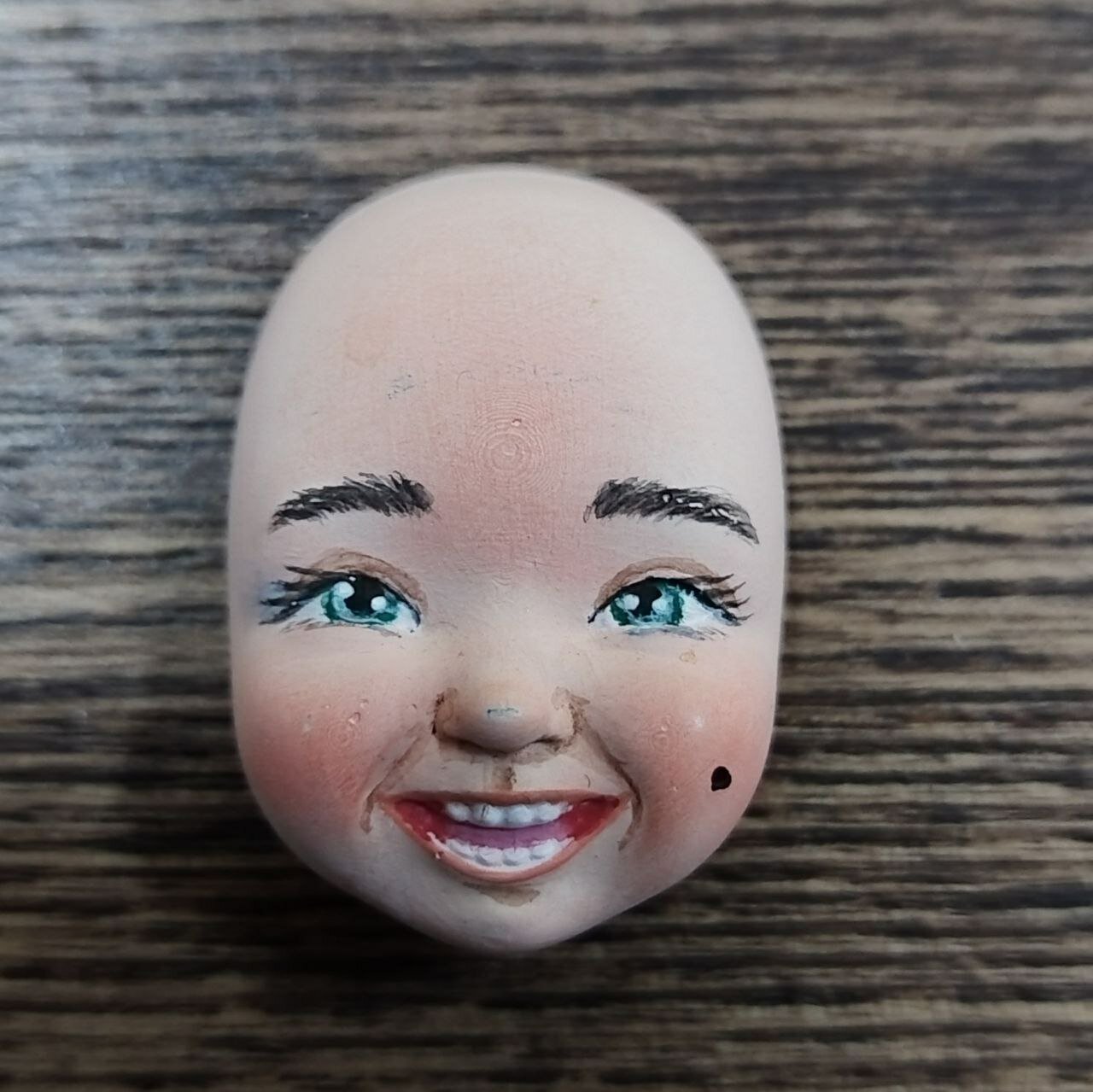 Расписанное лицо для ватной игрушки