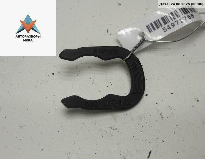 Прочая запчасть Volkswagen Golf 5 2005 032121142
