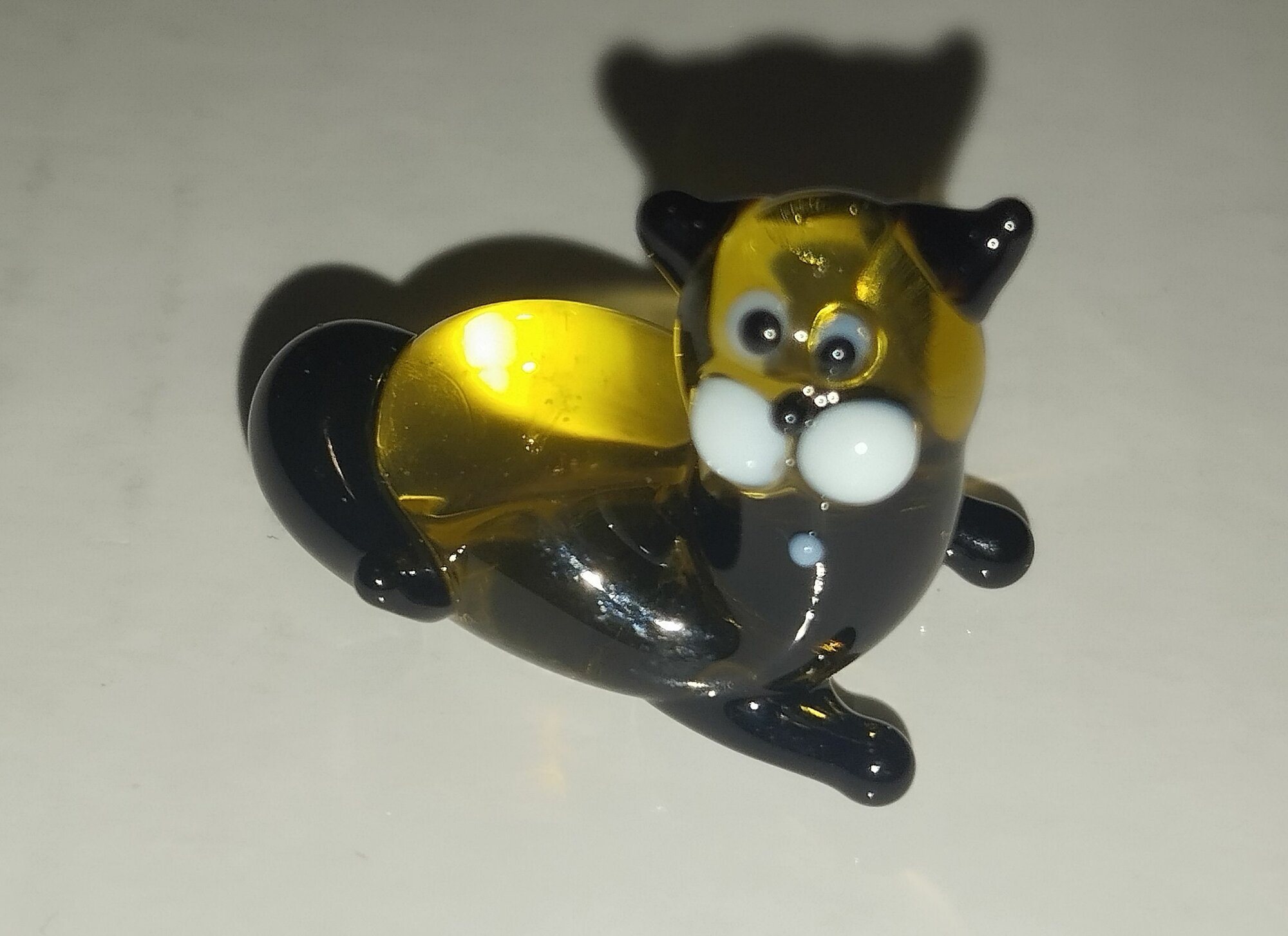 Стеклянная микро фигурка кот