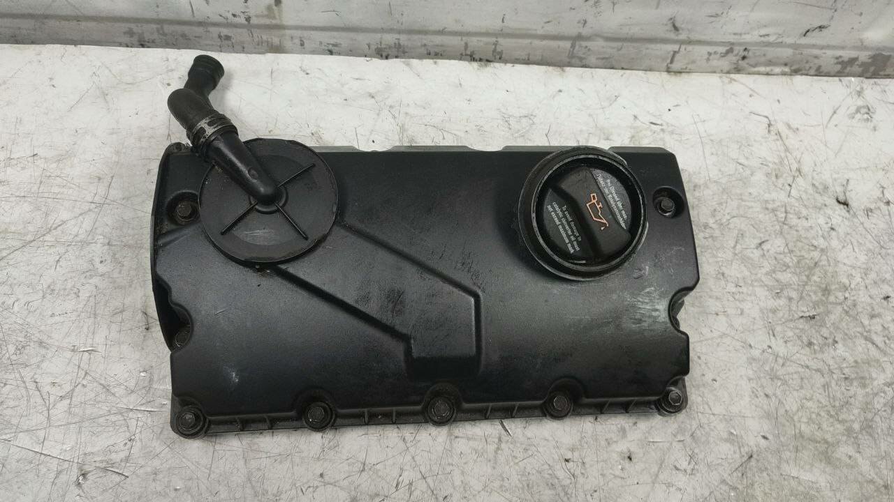 Клапанная крышка Volkswagen Passat B5 рест. (2000 - 2005) 038103469R
