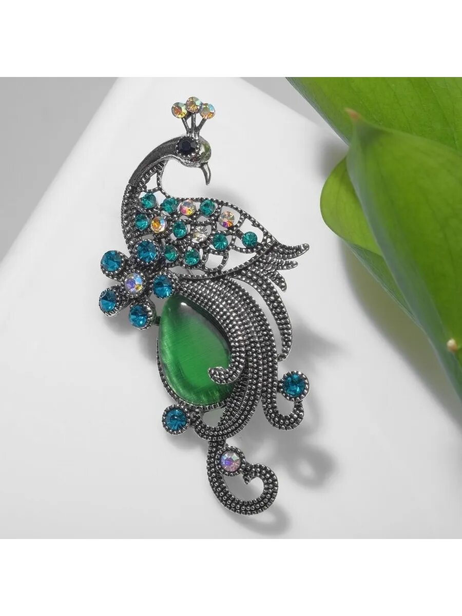 Брошь, стразы, искусственный камень