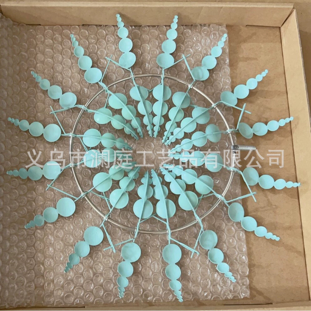 2026 Уличная вращающаяся металлическая ветряная мельница-украшение для сада, двора, газона, креативное изделие из железа, декоративное изделие ручной работы.