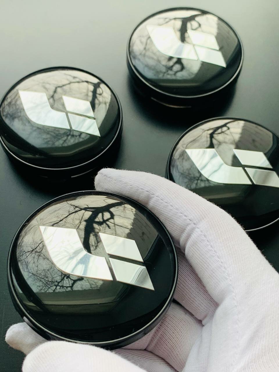 Ступичные заглушки на диски Li Xiang 60мм 4шт. Колпачки на диски Ли 60/56мм черный