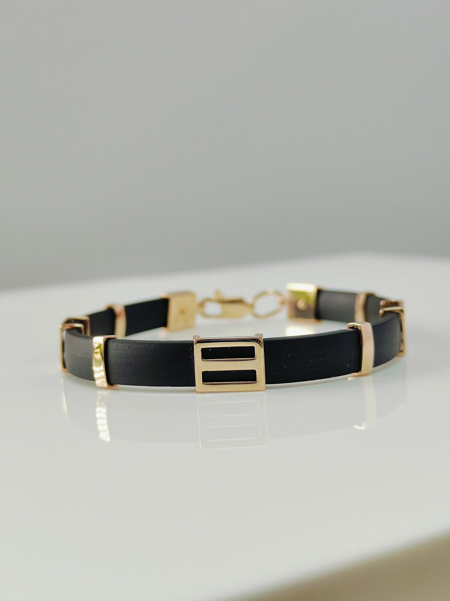 Браслет, красное золото, 585 проба, каучук