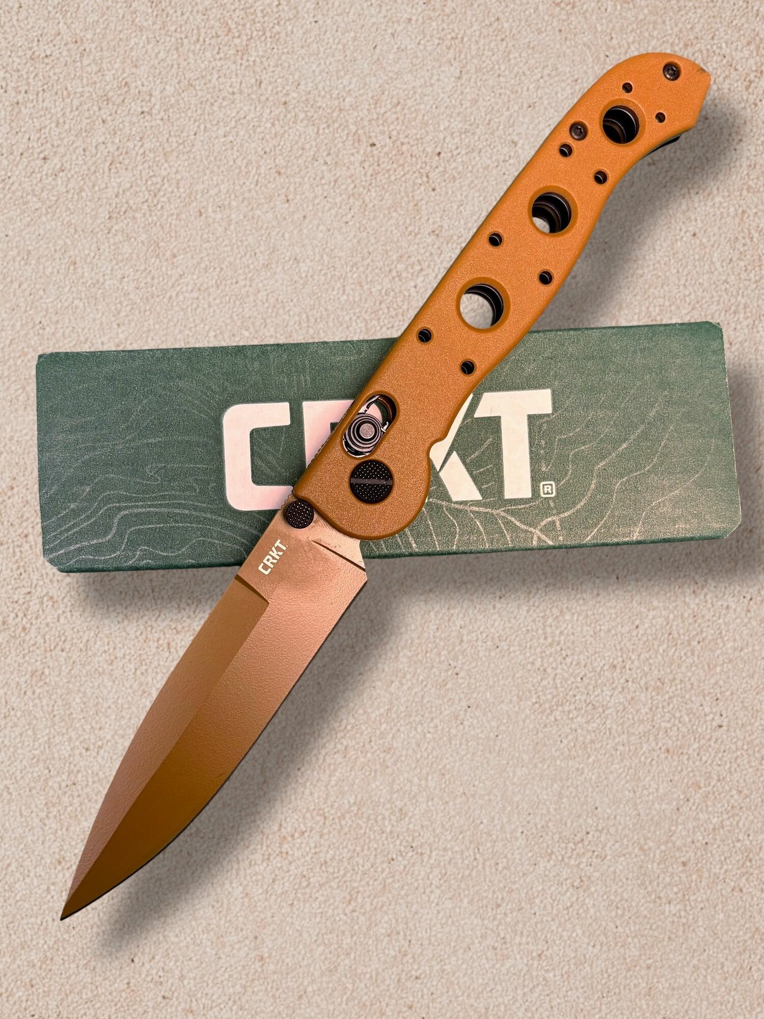 Складной нож CRKT M16 Crossbar Desert Tan, M16-03XD
