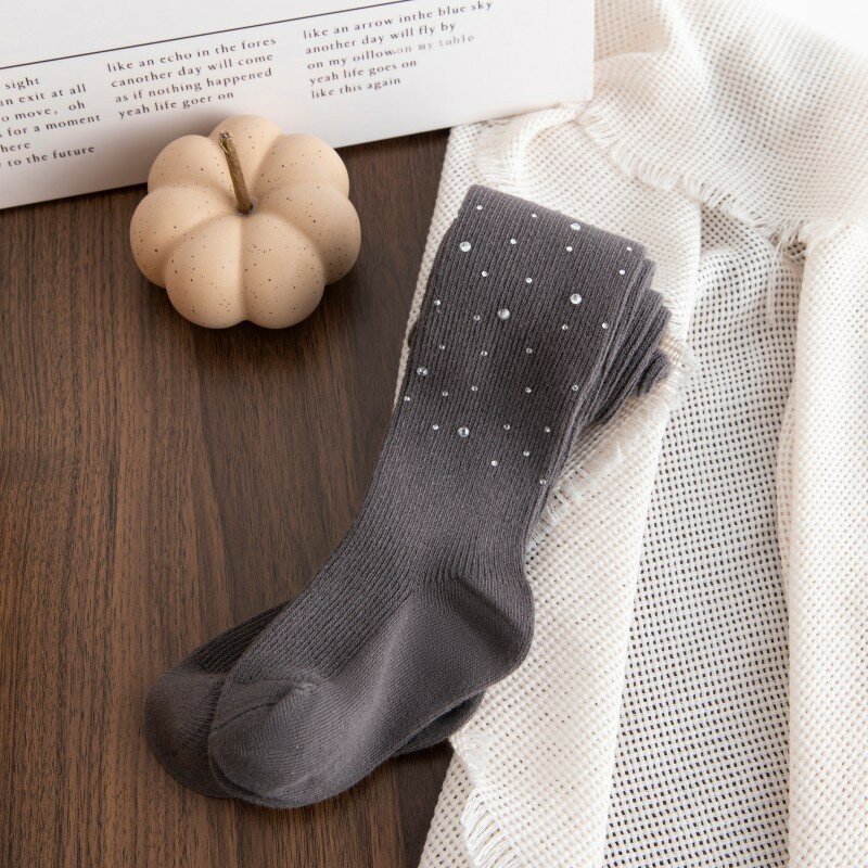 Новые осенние игривые колготки для девочек с узором в виде звездных ромбов, не скатываются, прочные, удобные, милые и универсальные для повседневной носки.