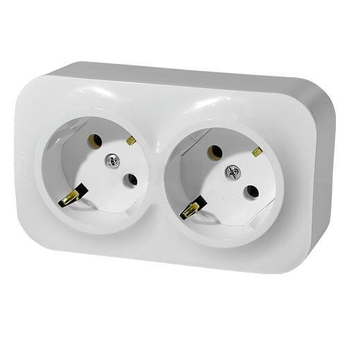 Legrand (Легранд) Розеточный блок с предварительным подключением 2x2К+З без шторок белый, Quteo 782233