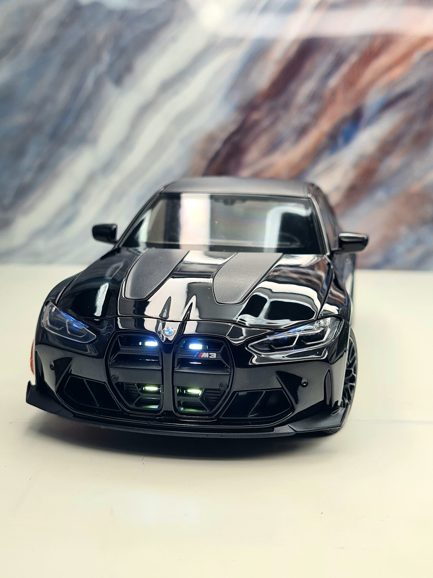 Металлическая машинка БМВ М3 G80 масштаб 1/24 свет звук BMW М3