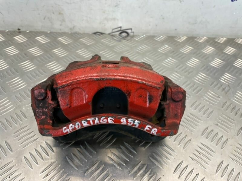 Суппорт тормозной Kia Sportage 2006 581301F000 KM D4EA, передний правый (с пробегом)
