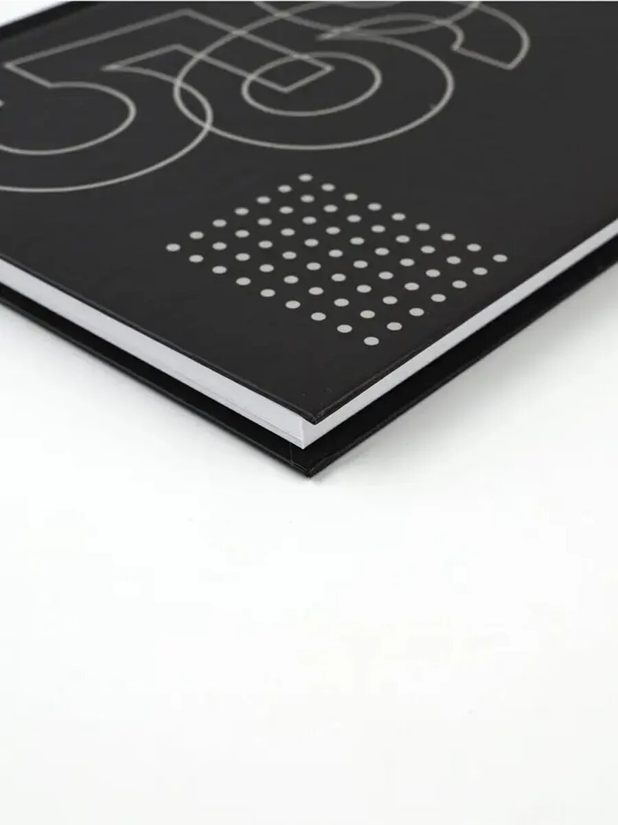 Ежедневник с твердой обложкой на 365 дней