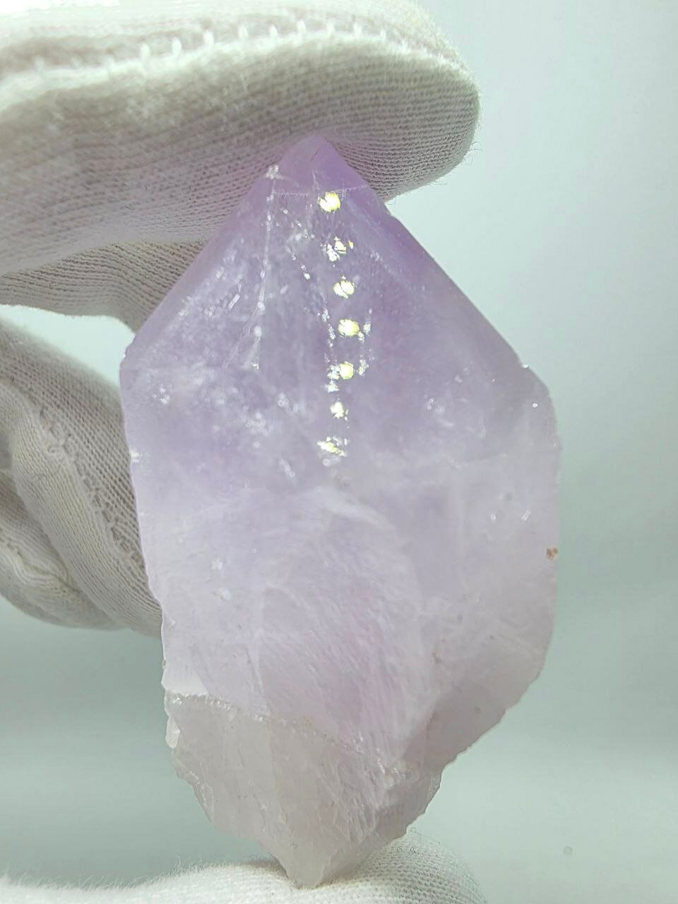 Аметист кристалл 63 мм, 76 г.