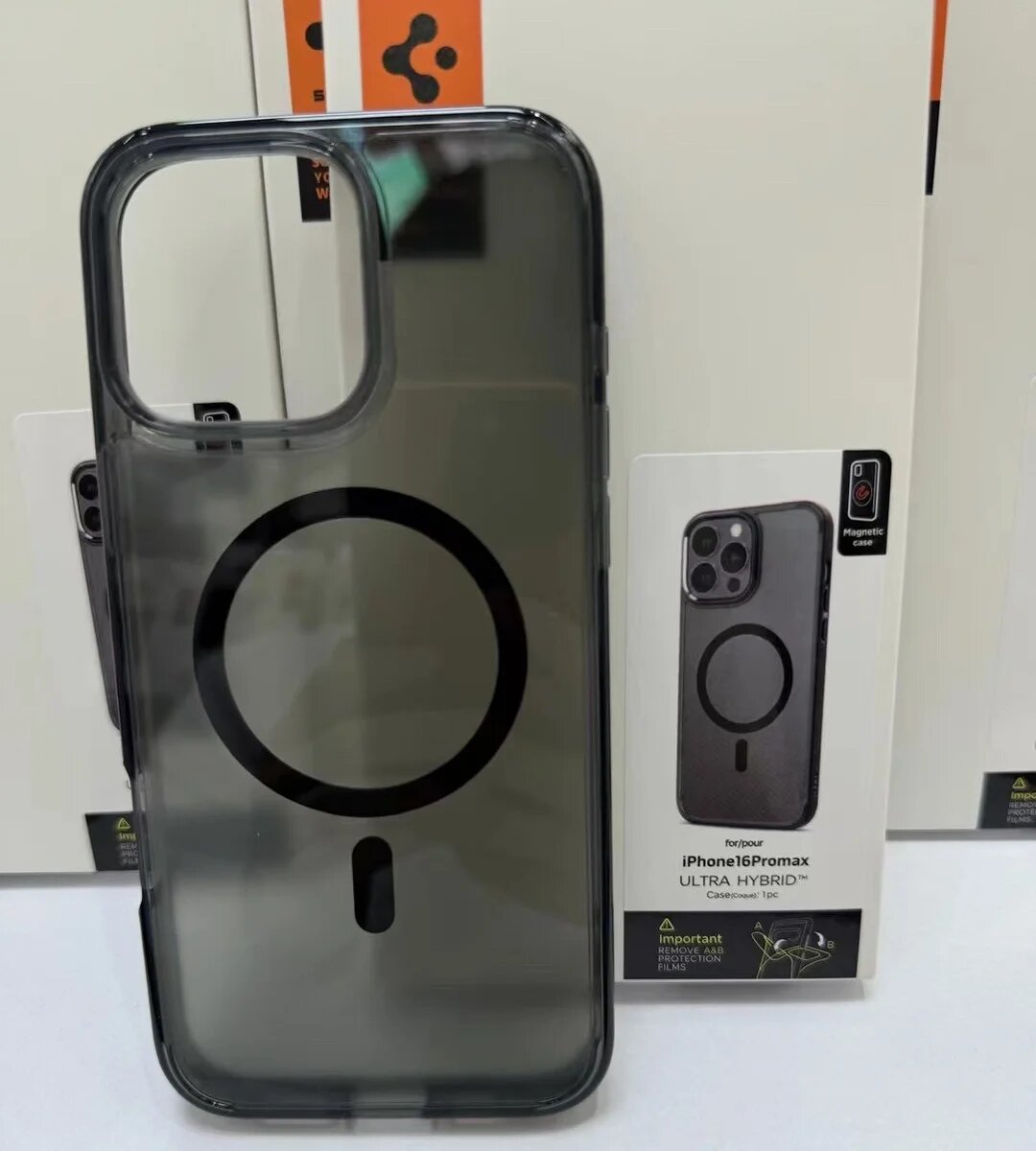 Прозрачный чехол Spigen для iPhone 14 Pro Max, Translucent Black