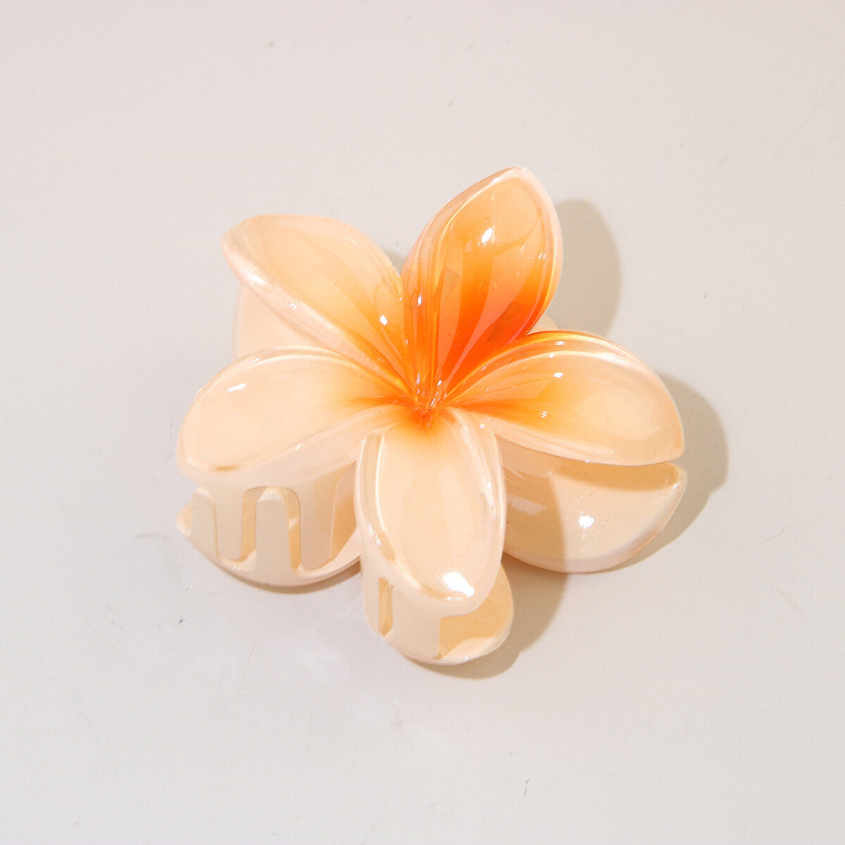 Европейская и американская кросс-бордерная цветная заколка для волос с плюмерией, цветочная зажимная заколка, винтажная элегантная полузажимная заколка для женщин, заколка для затылка в виде акулы