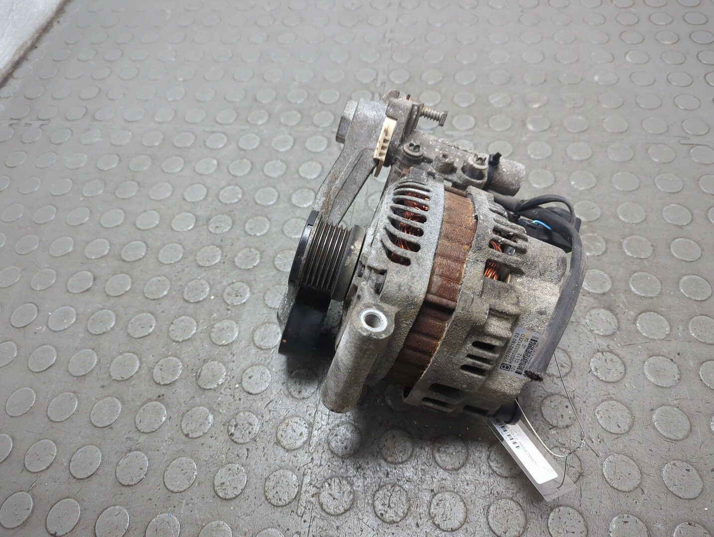 Генератор Peugeot 208 Б/У