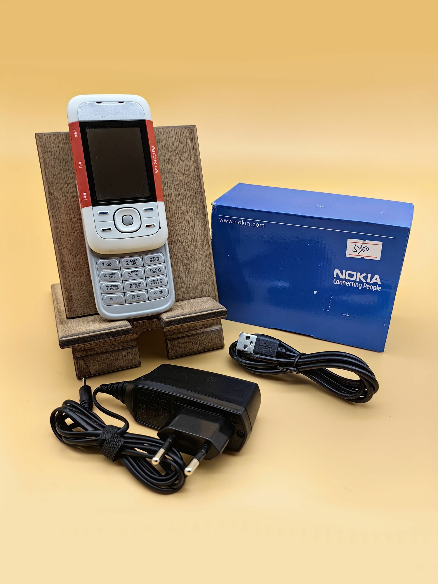 Мобильный кнопочный телефон слайдер Nokia 5300 XpressMusic