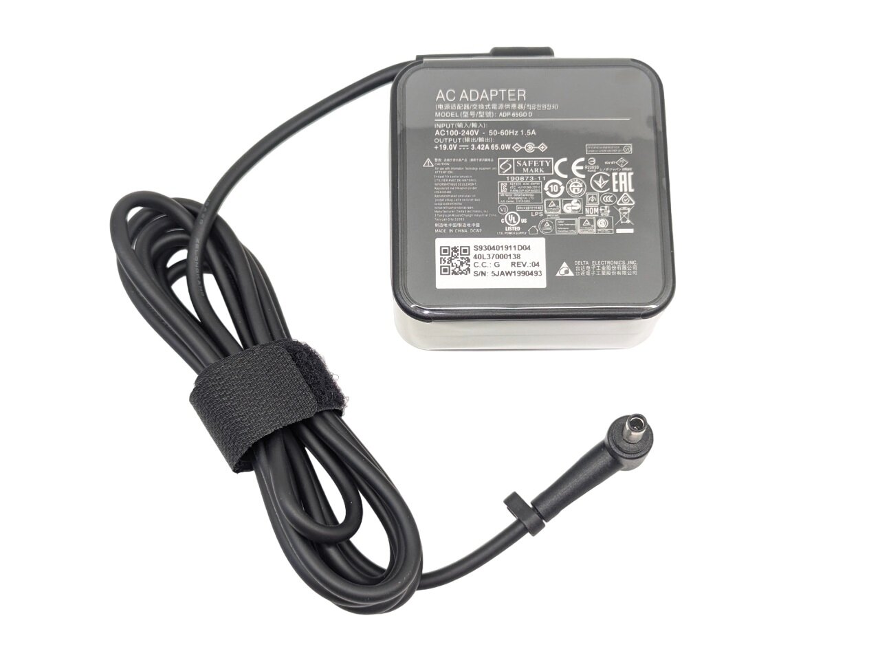 Блок питания ADP-65GD D для ноутбуков MSI Modern 14 B10M, Modern 15 A11M, Prestige 13 Evo A12M 19V 3.42A 65W штекер 4.5x3.0ммБлок питания ADP-65GD D для ноутбуков MSI Modern 14 B10M, Modern 15 A11M, Prestige 13 Evo A12M 19V 3.42A 65W штекер 4.5x3.0мм