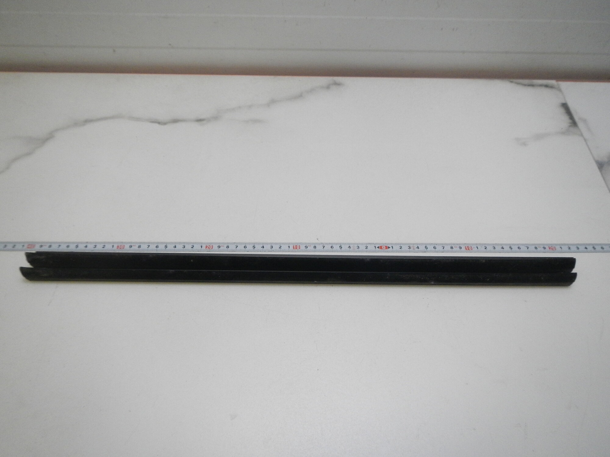 Б/У Уплотнитель (Кузов внутри), Skoda (Шкода)-OCTAVIA A5 (1Z) (04-) SKODA OCTAVIA A5 (1Z) (04-) стекла задней левой двери...