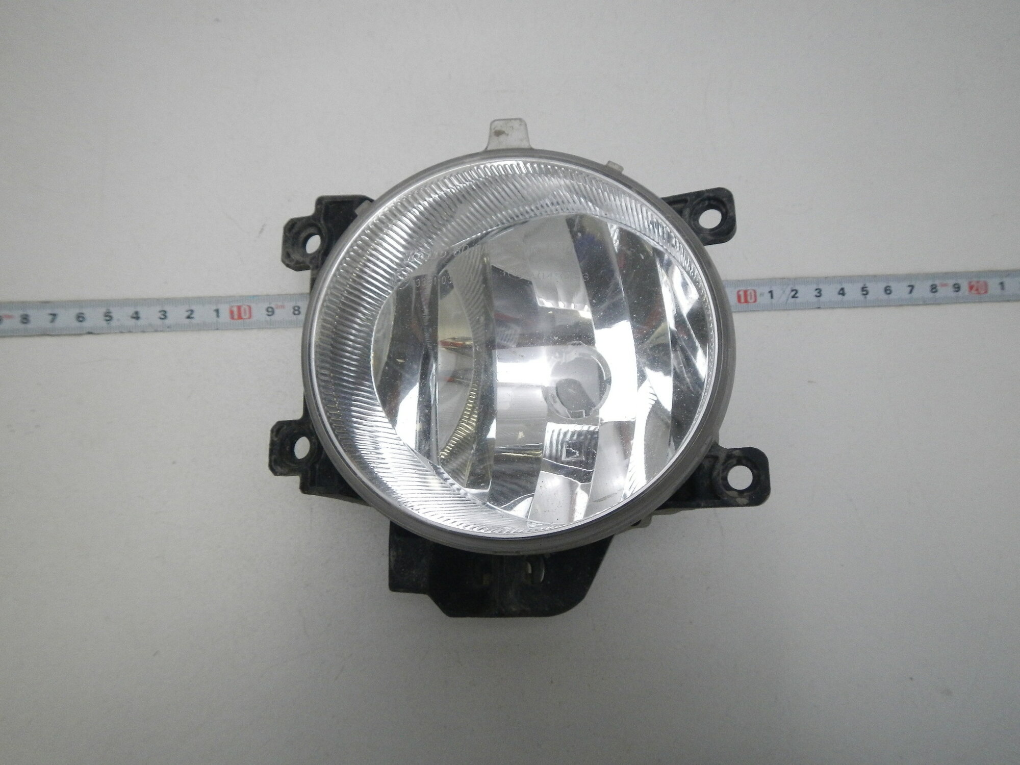 Б/У Фара противотуманная левая, Toyota (Тойота)-LAND CRUISER 200 (08-) TOYOTA LAND CRUISER 200 (08-) 12- Царапины. 639166...