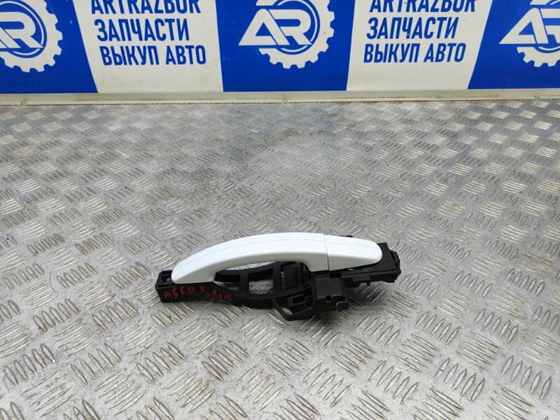 Б/У Ручка двери задней наружная левая Ford Focus 3 / Форд Фокус 3 1.6 PNDA 125 Л.С. хэтчбек 2011