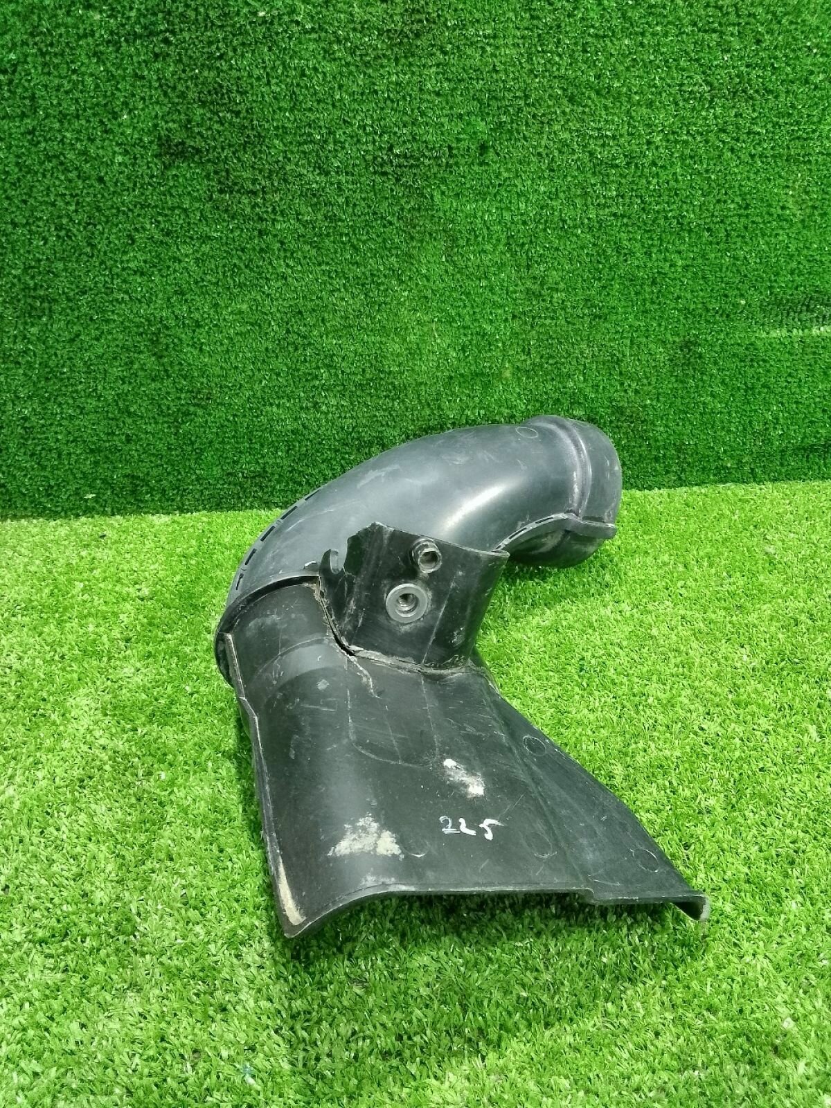 Патрубок воздушного фильтра Renault Logan 2 Б/У с пробегом