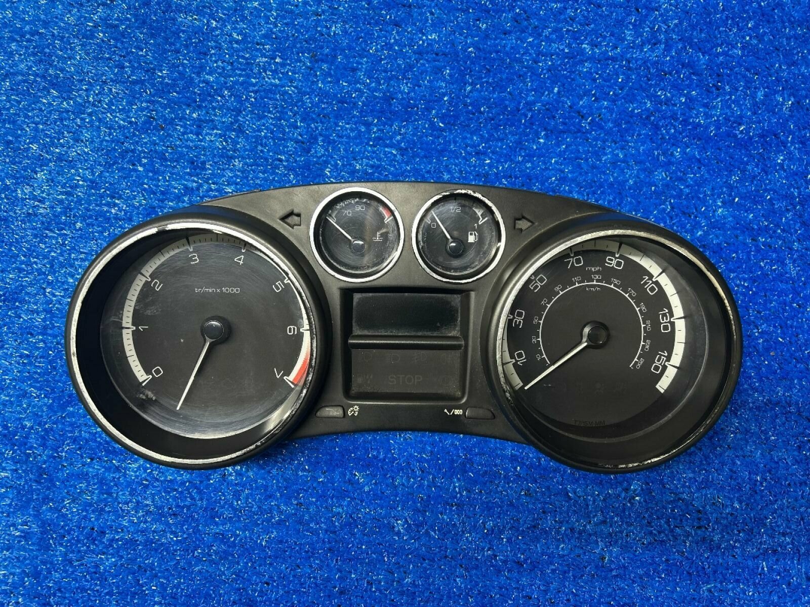 Панель приборов Peugeot 308 хэтчбек 1.6 EP6 120