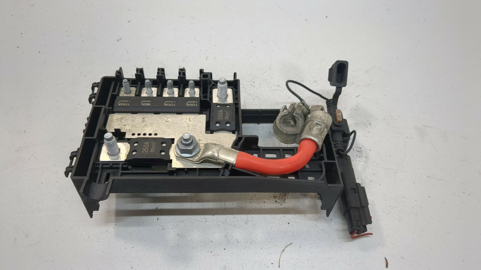 Блок предохранителей Chevrolet Equinox Б/У