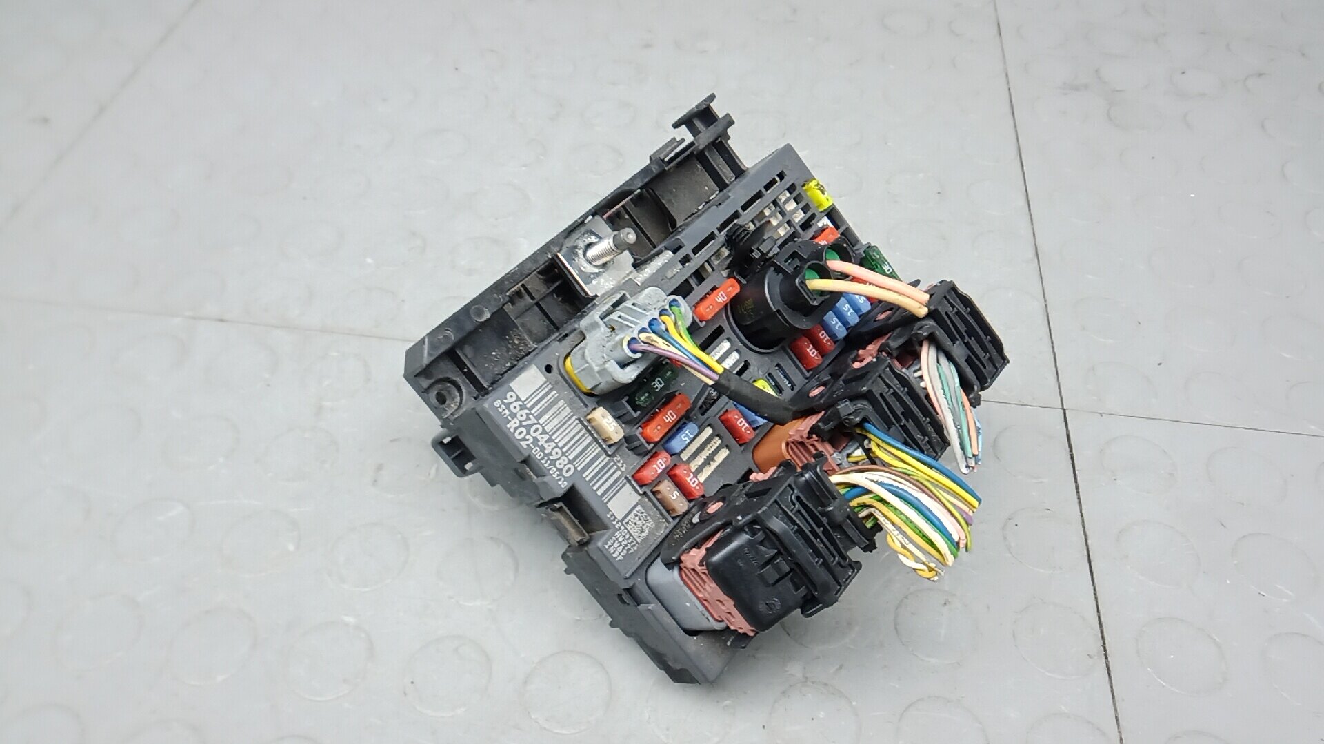 Блок предохранителей PEUGEOT 407, Номер 9667044980