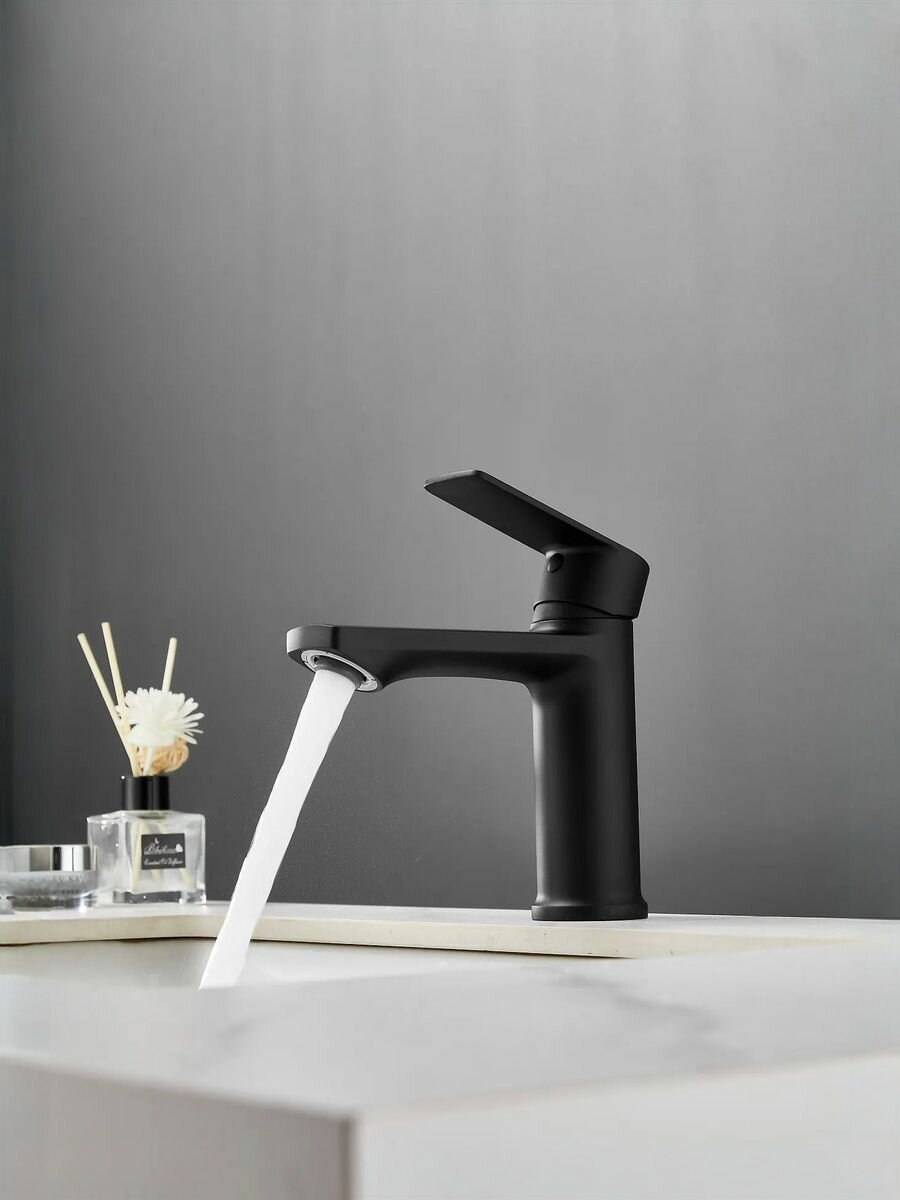 Смеситель монолитный для раковины латунный, кран для умывальника хром HAIBA