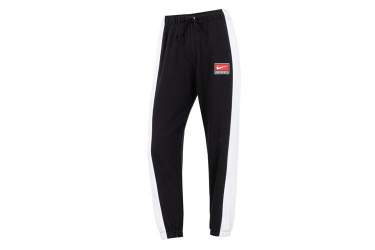 Брюки спортивные Nike Sportswear