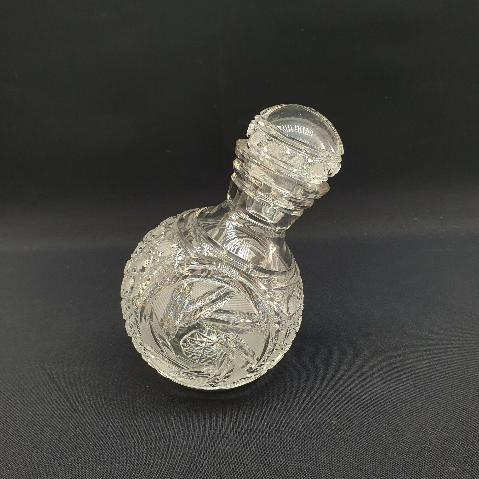 Винтажный графин штоф Пушка , хрусталь 0.8 л, скол на пробке , СССР