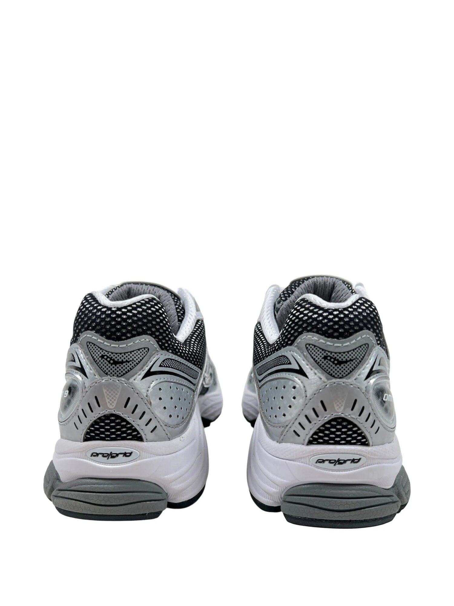 Кроссовки saucony ProGrid Omni 9 sneakers, размер 13 US, серебристый — фото 1