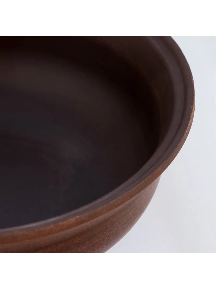 Глубокая глиняная тарелка для горячих блюд