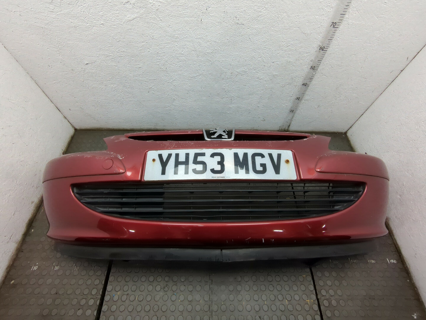 Бампер передний Peugeot 307 Б/У