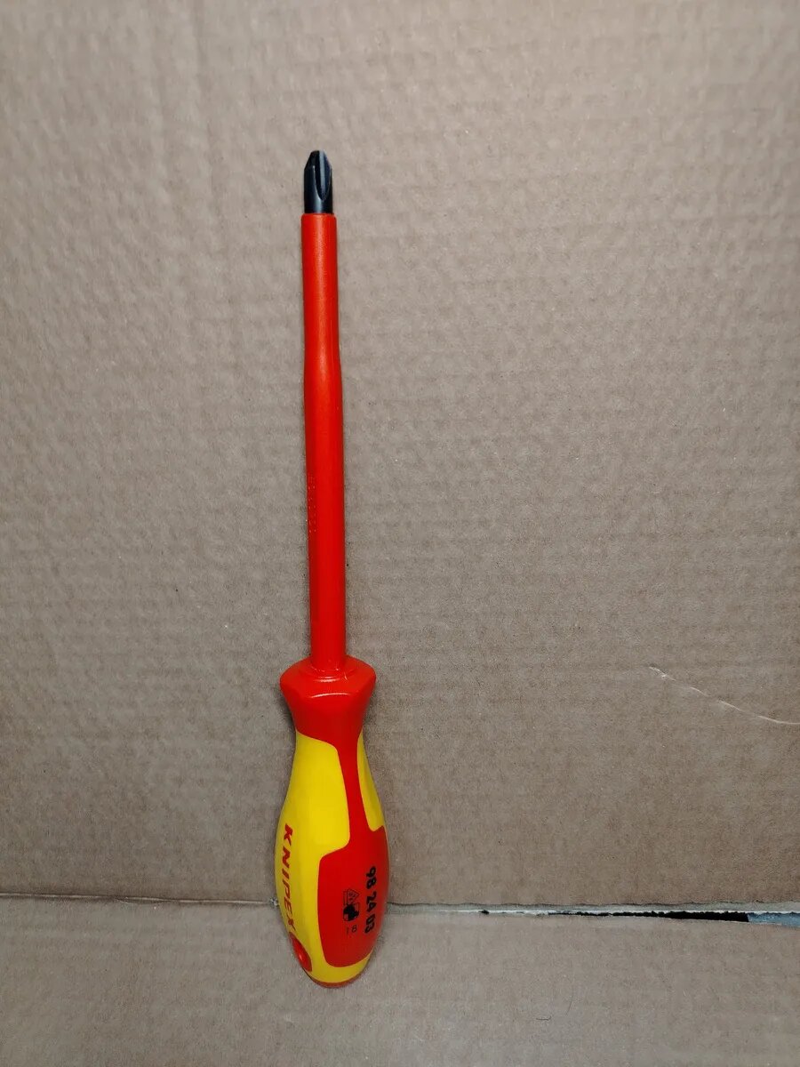 Диэлектрическая отвёртка PH3 KN-982403