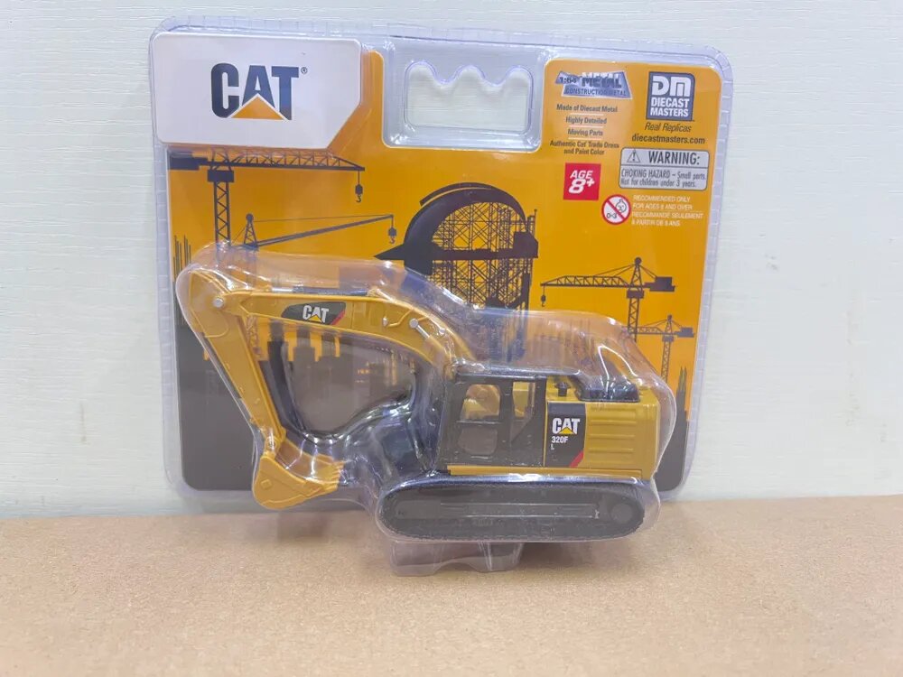 DM 1:64 Caterpillar CAT Дорожный каток, экскаватор и погрузчик в блистерной упаковке Модель инженерной техники из сплава 320F 84644CS