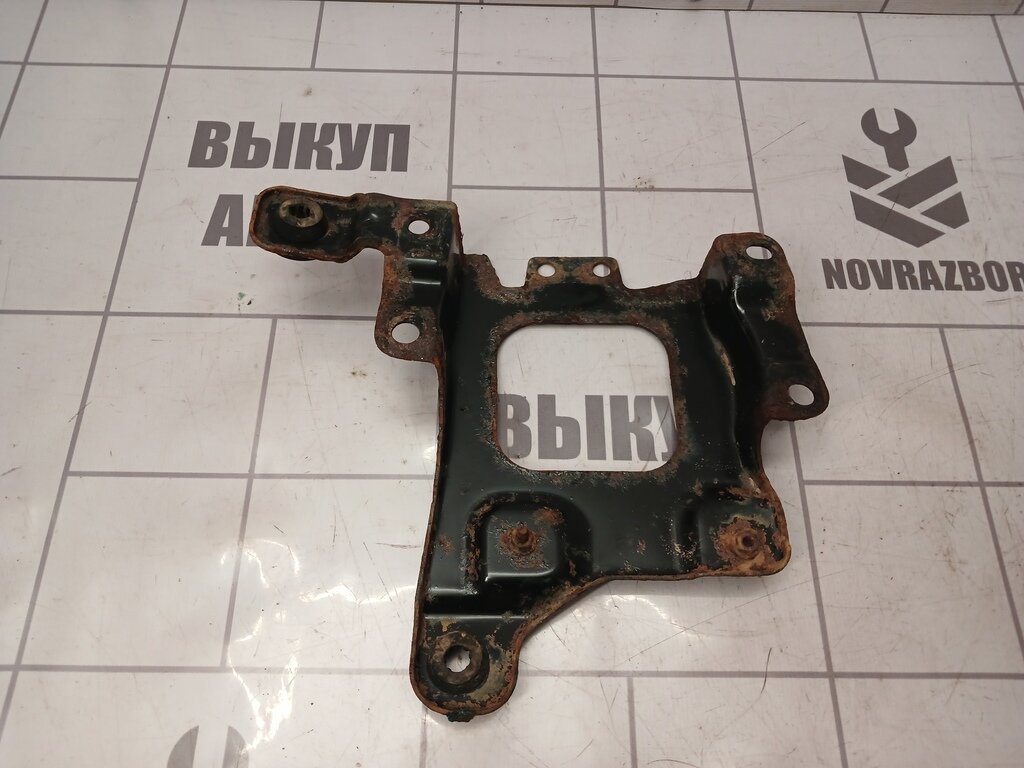 Крепление АКБ (корпус/подставка) Ford Focus 2 05-08